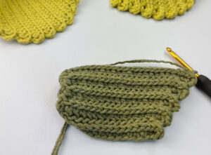 Seashell Inspired Crochet Coaster- Free Pattern - Yarn Craftee